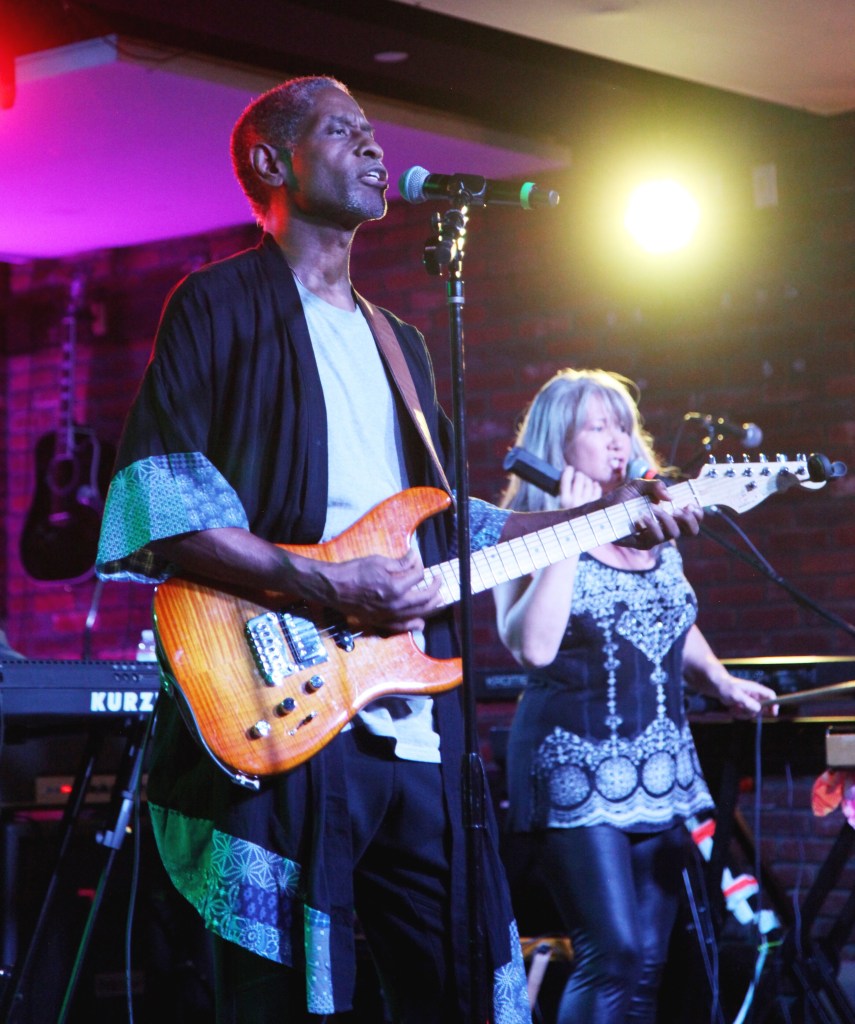 CALIFORNIA ROCK NEWSSoundcheck Live Take 88 Carl Restivo Edition 9/25/2019