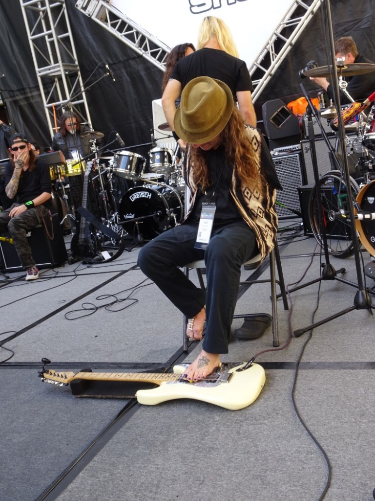 CALIFORNIA ROCK NEWSRIP “Big Toe” Guitarist Mark Goffeney