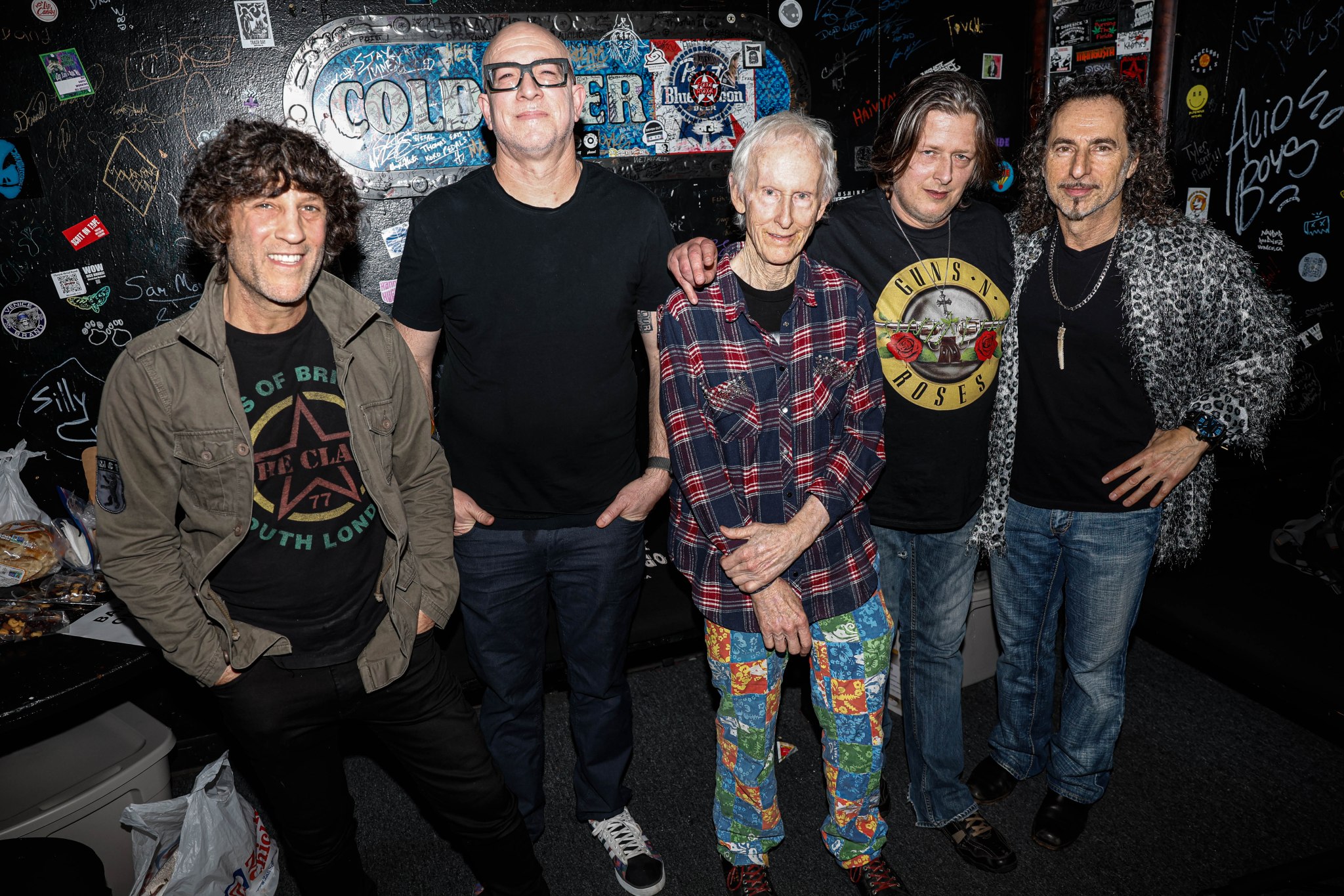 CALIFORNIA ROCK NEWSGuitar great Joe Holmes returns with new music ...