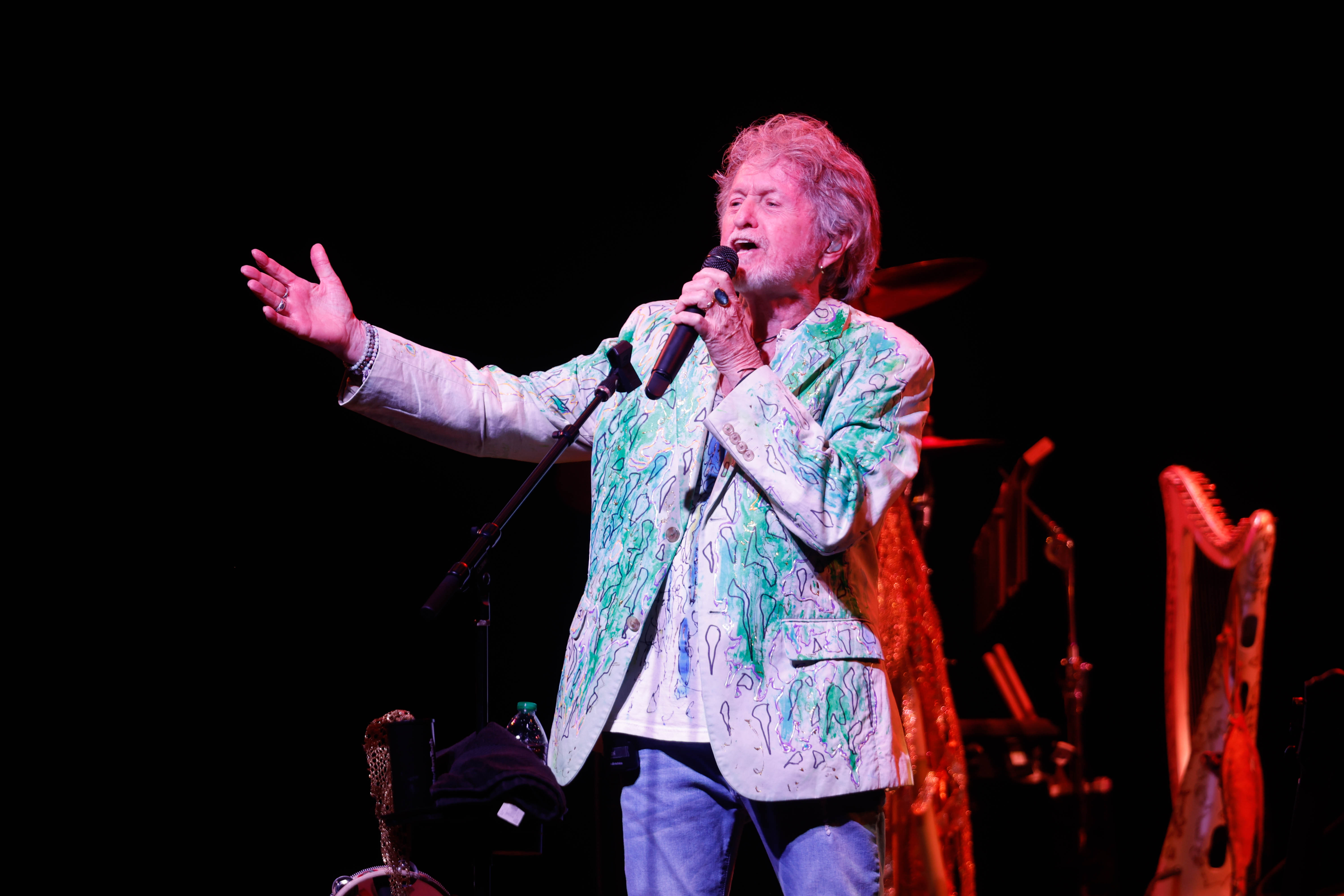 CALIFORNIA ROCK NEWSGuitar great Joe Holmes returns with new music ...